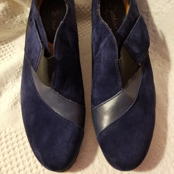 Earthies | Shoes | Earthies Bondy Wedge 1 B Navy Blue Suede Low Heel ...